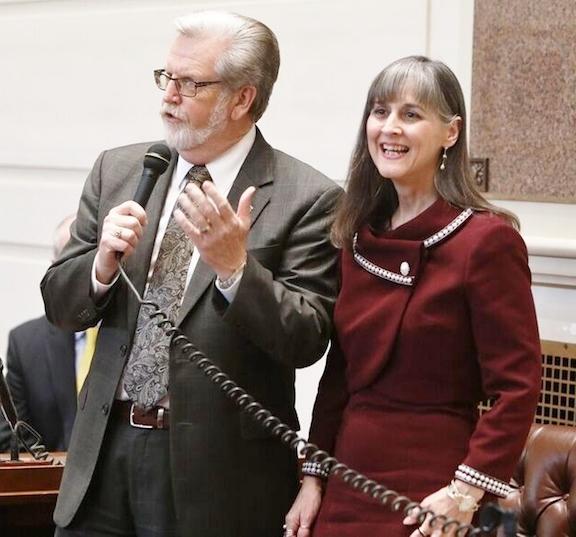 Sen. Thompson sworn in for second term