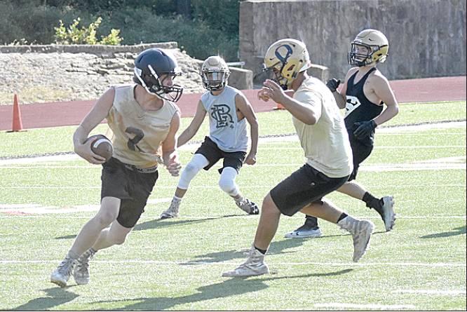 Knights prep for battle - gallery