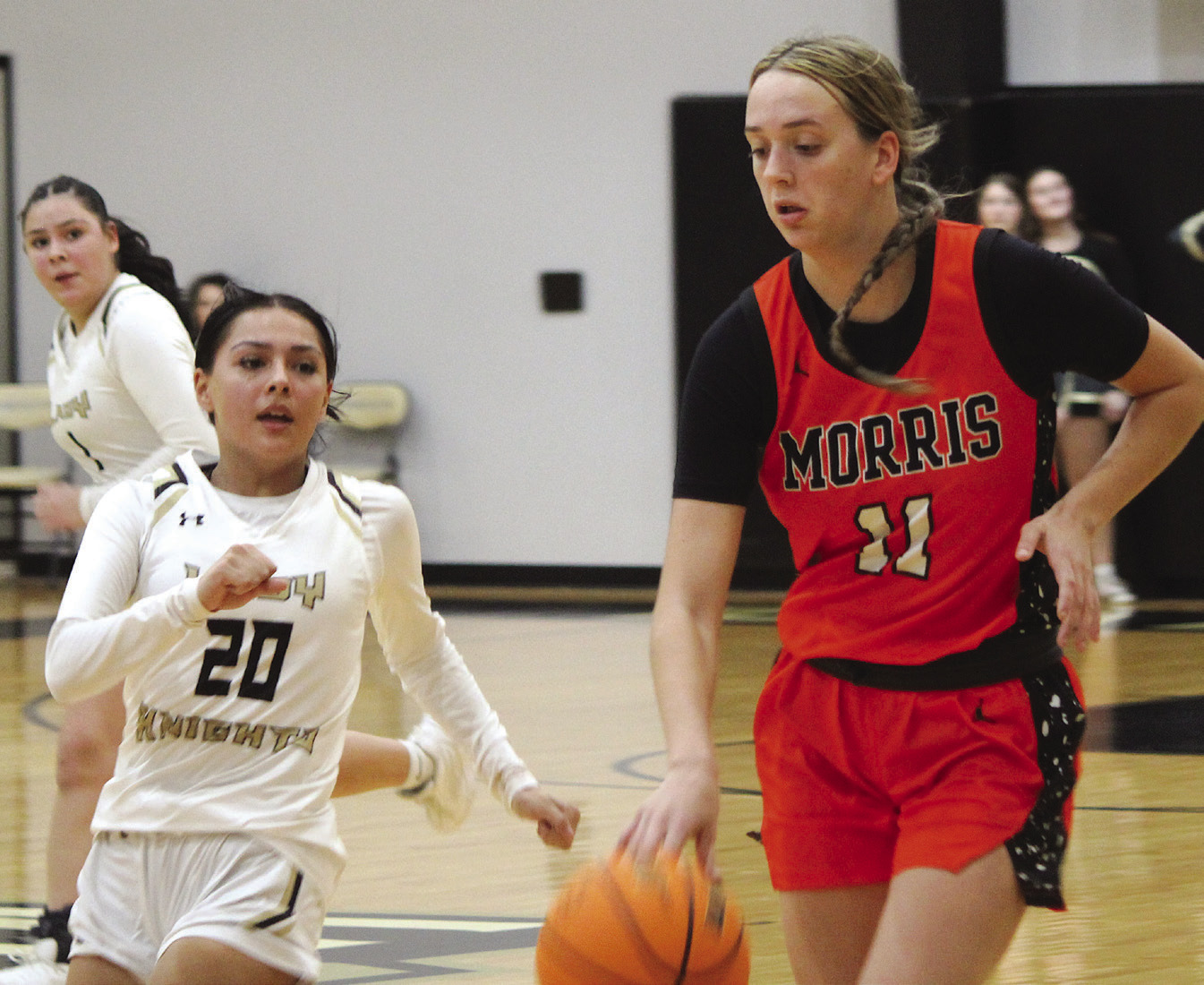 Lady Eagles soar past Henryetta in dominant road victory