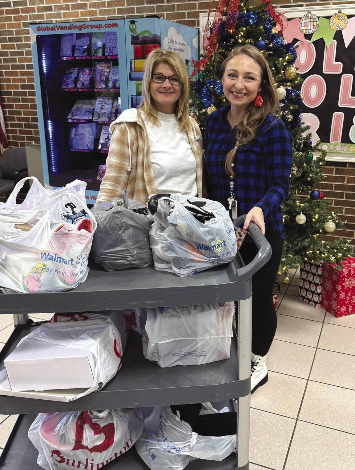 Anchor Glass Steps Up for Henryetta Schools