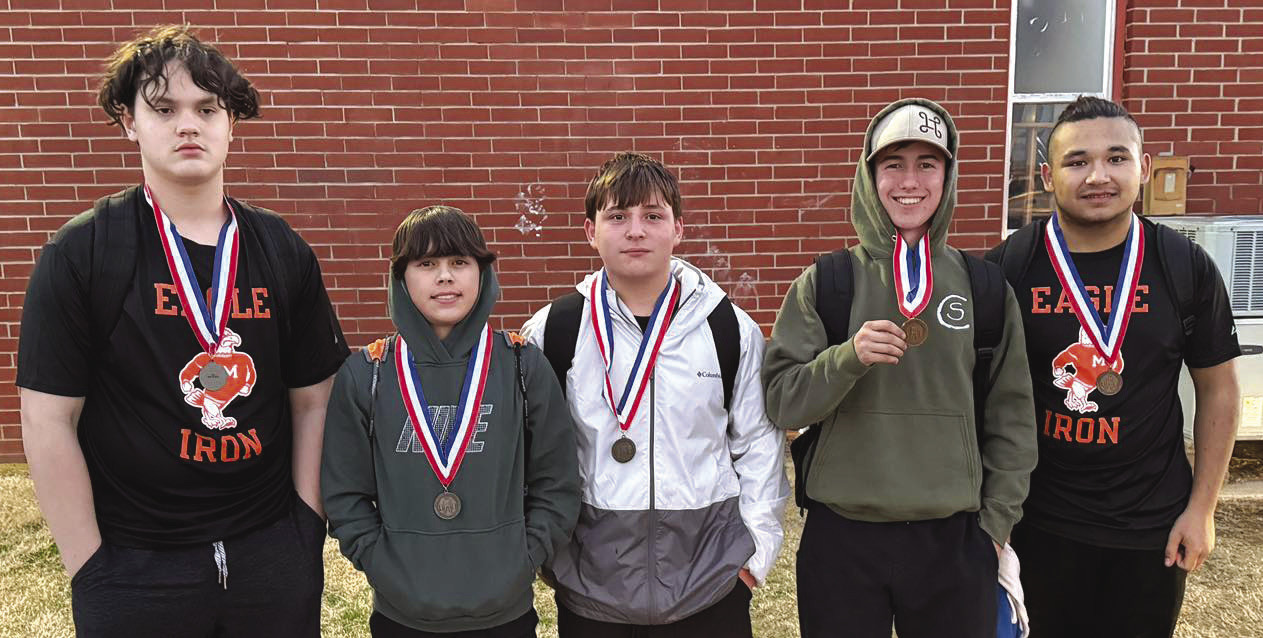 Morris Powerlifting Sends 5 to State